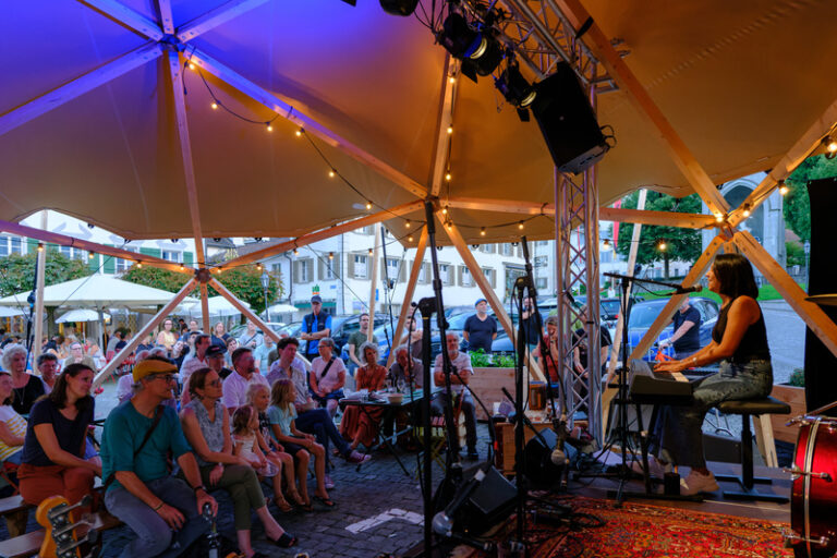 ZiZa – Singer Songwriter Producer